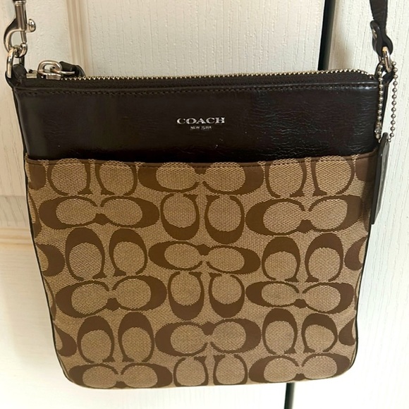 Coach | Bags | Coach Jacquard Brown Signature Leather Crossbody Bag Euc ...